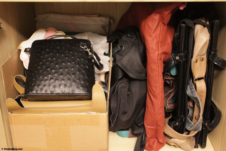 Comment ranger ses sacs à main selon la méthode Marie Kondo?